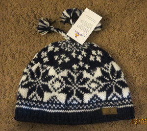Cache Alaska Beanie Knit Cap Hand Knit Wool Ski Hat Review